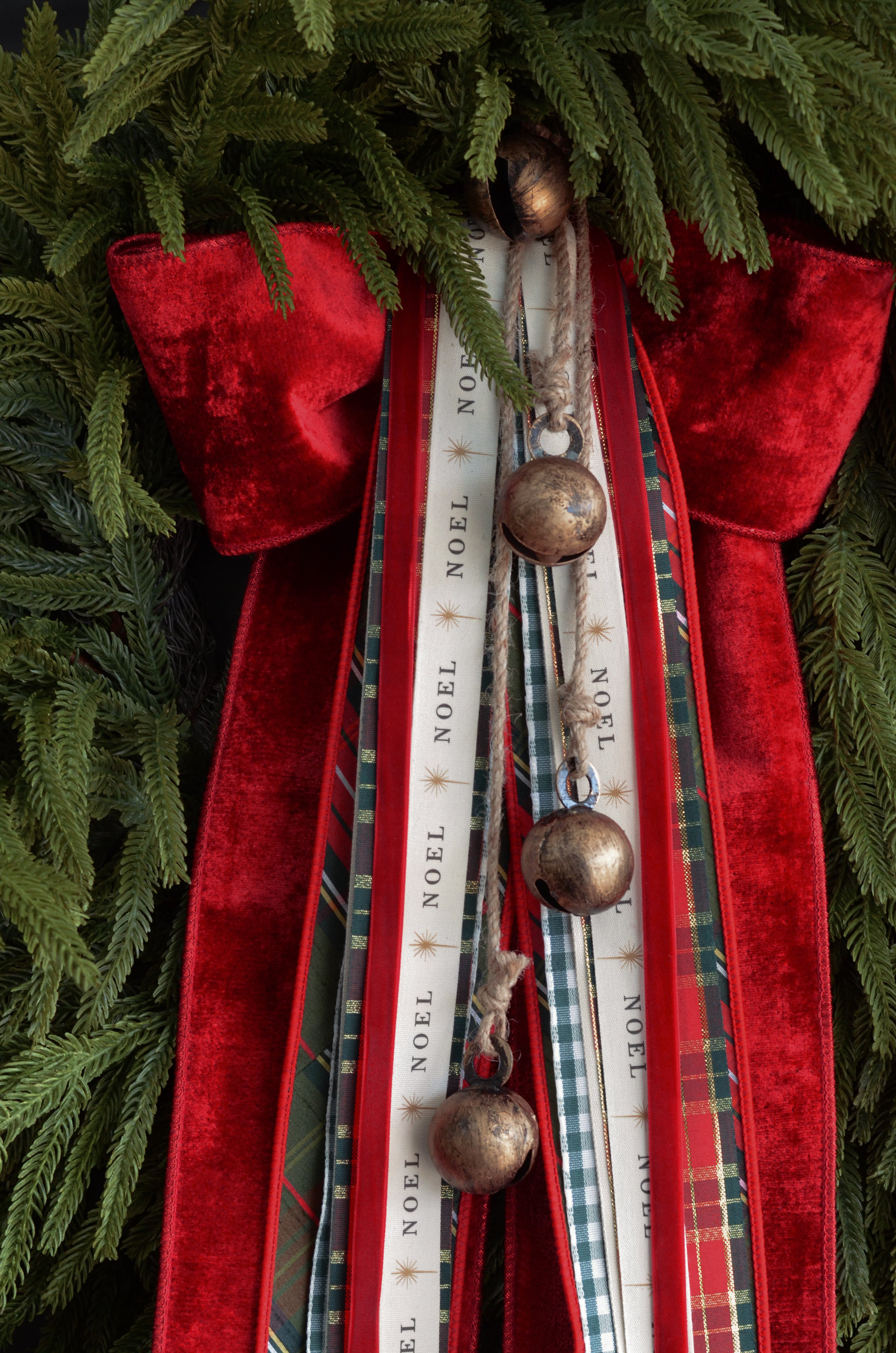 Christmastide Bow – Tableshoppe Co.